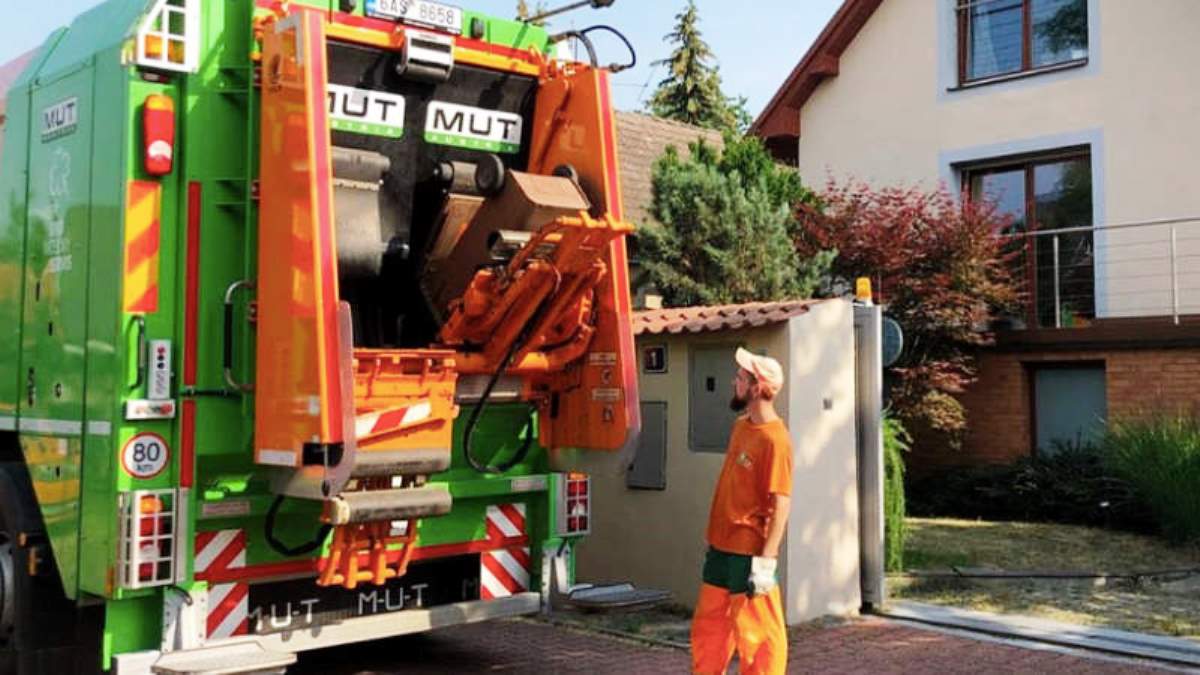 Moarte cumplită: a adormit în tomberonul de gunoi și a fost strivită de ...